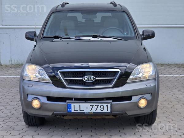 Melns Kia Sorento 2006 Rīga, ar dzinēja tilpumu 2.50 L un nobraukumu 340 tūkst. km par 2800 €, foto 5 vietnē AUTOMOTO.COM.LV