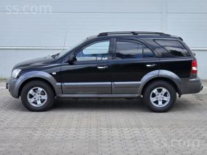 Melns Kia Sorento 2006 Rīga, ar dzinēja tilpumu 2.50 L un nobraukumu 340 tūkst. km par 2700 €, foto 16 vietnē AUTOMOTO.COM.LV