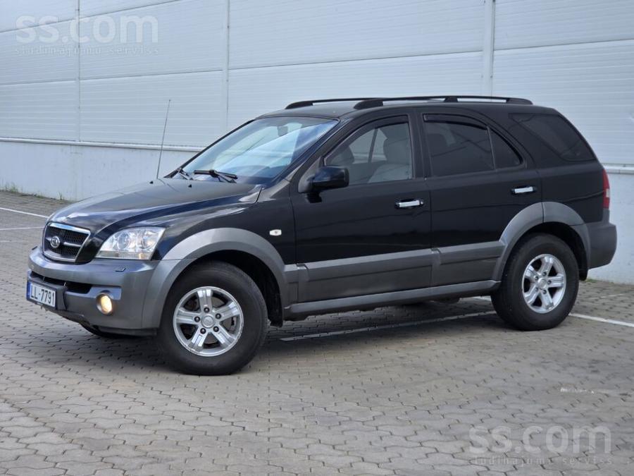 Melns Kia Sorento 2006 Rīga, ar dzinēja tilpumu 2.50 L un nobraukumu 340 tūkst. km par 2700 €, foto 18 vietnē AUTOMOTO.COM.LV