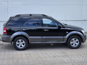 Melns Kia Sorento 2006 Rīga, ar dzinēja tilpumu 2.50 L un nobraukumu 340 tūkst. km par 2700 €, foto 20 vietnē AUTOMOTO.COM.LV
