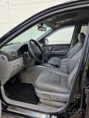 Melns Kia Sorento 2006 Rīga, ar dzinēja tilpumu 2.50 L un nobraukumu 340 tūkst. km par 2700 €, foto 27 vietnē AUTOMOTO.COM.LV