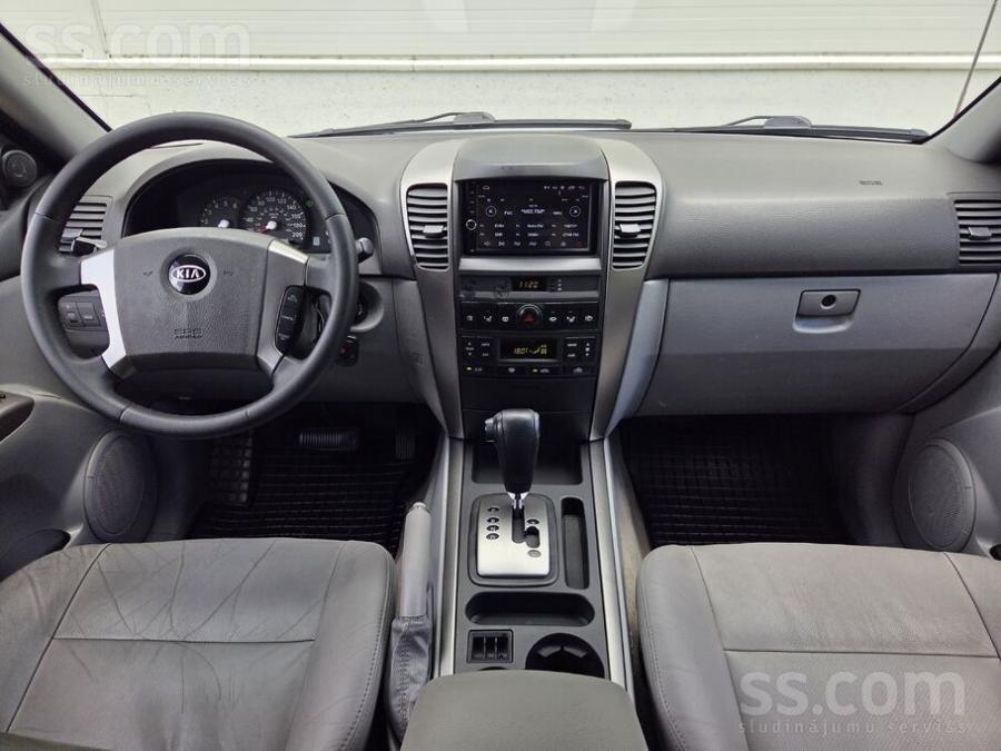 Melns Kia Sorento 2006 Rīga, ar dzinēja tilpumu 2.50 L un nobraukumu 340 tūkst. km par 2700 €, foto 34 vietnē AUTOMOTO.COM.LV