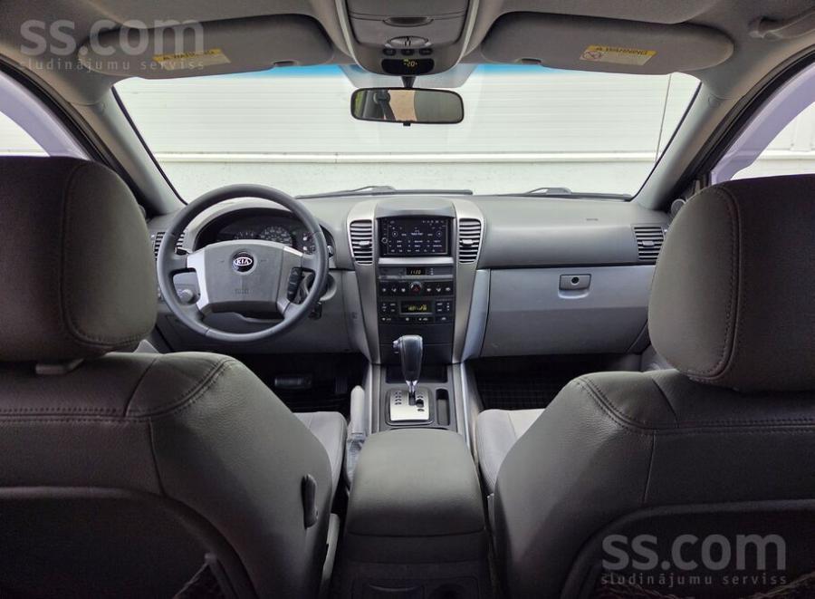 Melns Kia Sorento 2006 Rīga, ar dzinēja tilpumu 2.50 L un nobraukumu 340 tūkst. km par 2700 €, foto 35 vietnē AUTOMOTO.COM.LV