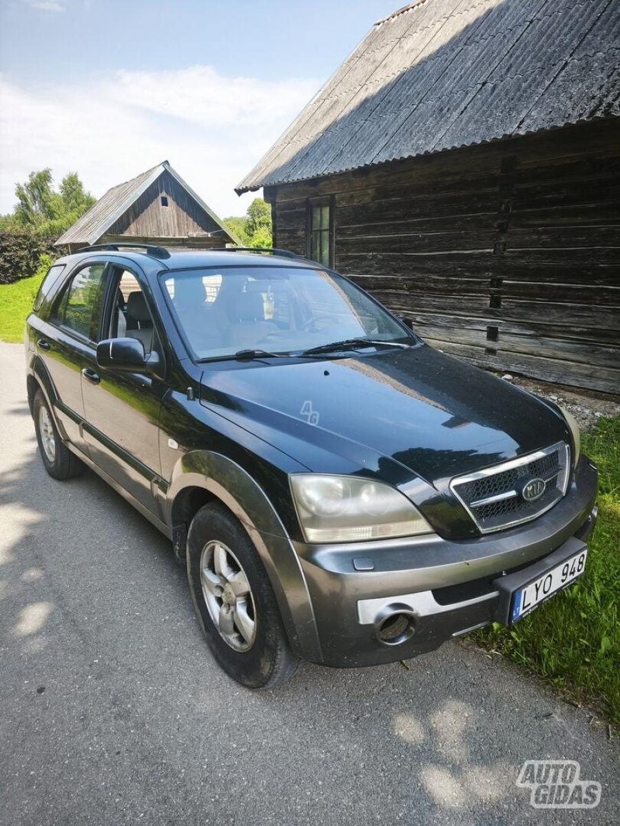 Черный Киа Соренто 2006 в Каунас, объемом двигателя 2.50 л и пробегом 256 тыс. км за 1400 €, фото 1 на AUTOMOTO.COM.LV