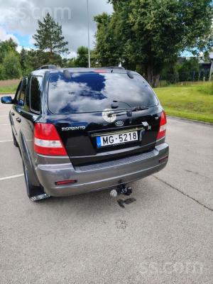 Melns Kia Sorento 2006 Dobele, ar dzinēja tilpumu 2.50 L un nobraukumu 293 tūkst. km par 1650 €, foto 5 vietnē AUTOMOTO.COM.LV