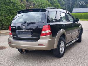Black Kia Sorento 2006 in Anyksciai, with an engine capacity of 2.50 L and mileage of 250 thousand km for 1850 €, photo 3 on AUTOMOTO.COM.LV