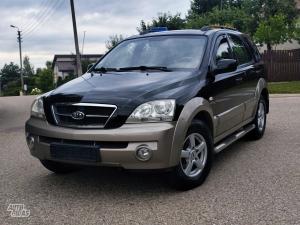 Black Kia Sorento 2006 in Anyksciai, with an engine capacity of 2.50 L and mileage of 250 thousand km for 1850 €, photo 5 on AUTOMOTO.COM.LV