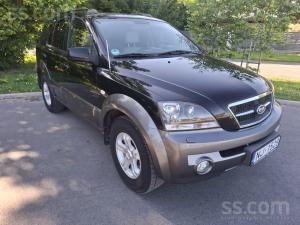 Melns Kia Sorento 2006 Rīga, ar dzinēja tilpumu 2.50 L un nobraukumu 187 tūkst. km par 1900 €, foto 3 vietnē AUTOMOTO.COM.LV