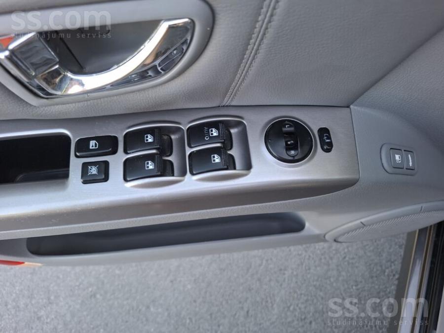 Melns Kia Sorento 2006 Rīga, ar dzinēja tilpumu 2.50 L un nobraukumu 187 tūkst. km par 1900 €, foto 12 vietnē AUTOMOTO.COM.LV