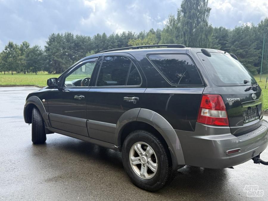 Melns Kia Sorento 2006 Prienai, ar dzinēja tilpumu 2.50 L un nobraukumu 224 tūkst. km par 2500 €, foto 5 vietnē AUTOMOTO.COM.LV