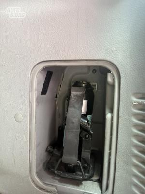 Melns Kia Sorento 2006 Prienai, ar dzinēja tilpumu 2.50 L un nobraukumu 224 tūkst. km par 2500 €, foto 13 vietnē AUTOMOTO.COM.LV