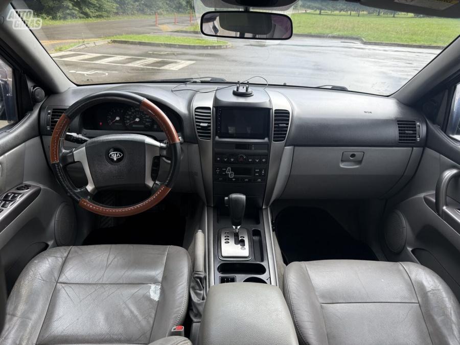 Melns Kia Sorento 2006 Prienai, ar dzinēja tilpumu 2.50 L un nobraukumu 224 tūkst. km par 2500 €, foto 21 vietnē AUTOMOTO.COM.LV