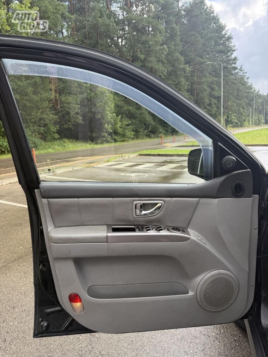Melns Kia Sorento 2006 Prienai, ar dzinēja tilpumu 2.50 L un nobraukumu 224 tūkst. km par 2500 €, foto 22 vietnē AUTOMOTO.COM.LV