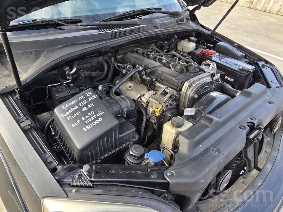 Melns Kia Sorento 2006 Rīga, ar dzinēja tilpumu 2.50 L un nobraukumu 330 tūkst. km par 4600 €, foto 12 vietnē AUTOMOTO.COM.LV