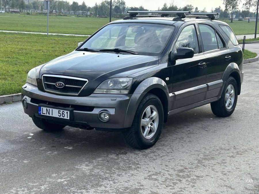 Черный Киа Соренто 2006 в Укмерге, объемом двигателя 2.50 л и пробегом 222 тыс. км за 2100 €, фото 3 на AUTOMOTO.COM.LV