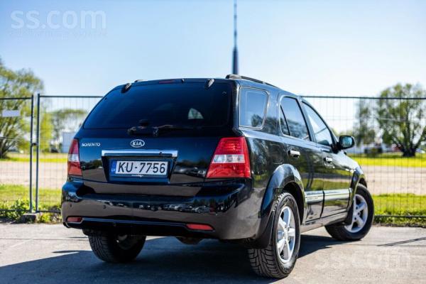 Melns Kia Sorento 2007 Rīga, ar dzinēja tilpumu 2.50 L un nobraukumu 312 tūkst. km par 4590 €, foto 6 vietnē AUTOMOTO.COM.LV