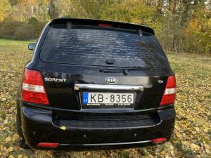 Black Kia Sorento 2007 in Liepaja, with an engine capacity of 2.50 L and mileage of 235 thousand km for 2700 €, photo 3 on AUTOMOTO.COM.LV