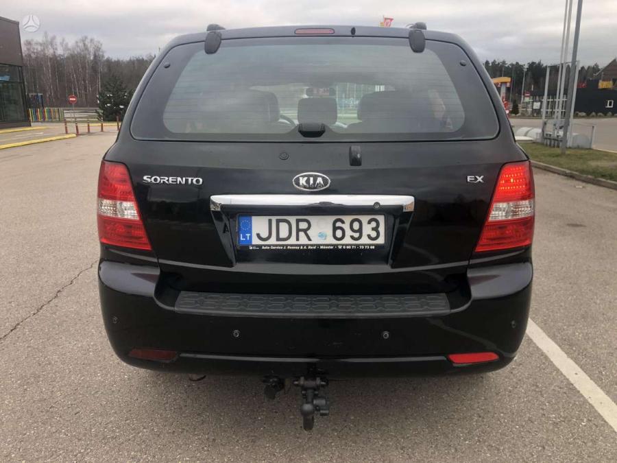 Black Kia Sorento 2007 in Kaunas, with an engine capacity of 2.50 L and mileage of 247 thousand km for 3500 €, photo 14 on AUTOMOTO.COM.LV