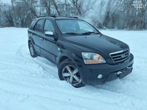 Black Kia Sorento 2007 in Prienai, with an engine capacity of 2.50 L and mileage of 186 thousand km for 2499 €, photo 2 on AUTOMOTO.COM.LV
