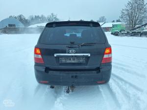 Black Kia Sorento 2007 in Prienai, with an engine capacity of 2.50 L and mileage of 186 thousand km for 2499 €, photo 3 on AUTOMOTO.COM.LV