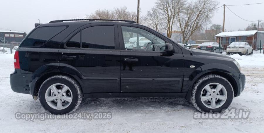 Melns Kia Sorento 2007 Jehvi, ar dzinēja tilpumu 3.30 L un nobraukumu 371 tūkst. km par 3000 €, foto 6 vietnē AUTOMOTO.COM.LV