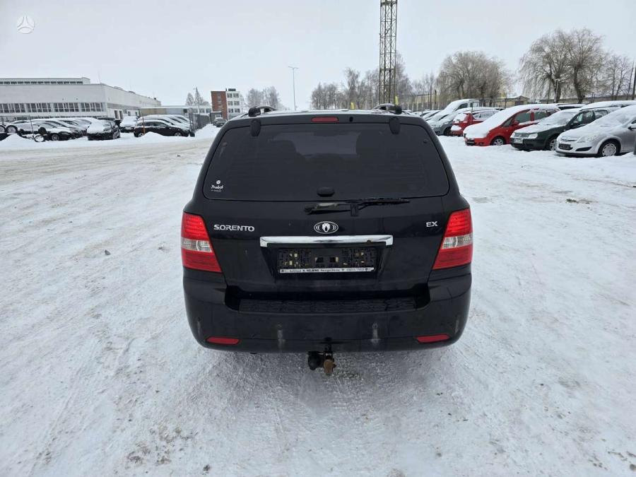 Melns Kia Sorento 2007 Marijampole, ar dzinēja tilpumu 2.50 L un nobraukumu 230 tūkst. km par 3600 €, foto 5 vietnē AUTOMOTO.COM.LV