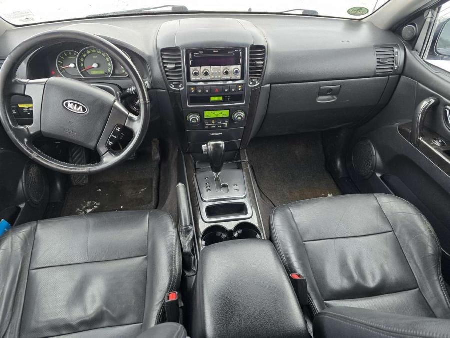 Melns Kia Sorento 2007 Marijampole, ar dzinēja tilpumu 2.50 L un nobraukumu 230 tūkst. km par 3600 €, foto 13 vietnē AUTOMOTO.COM.LV