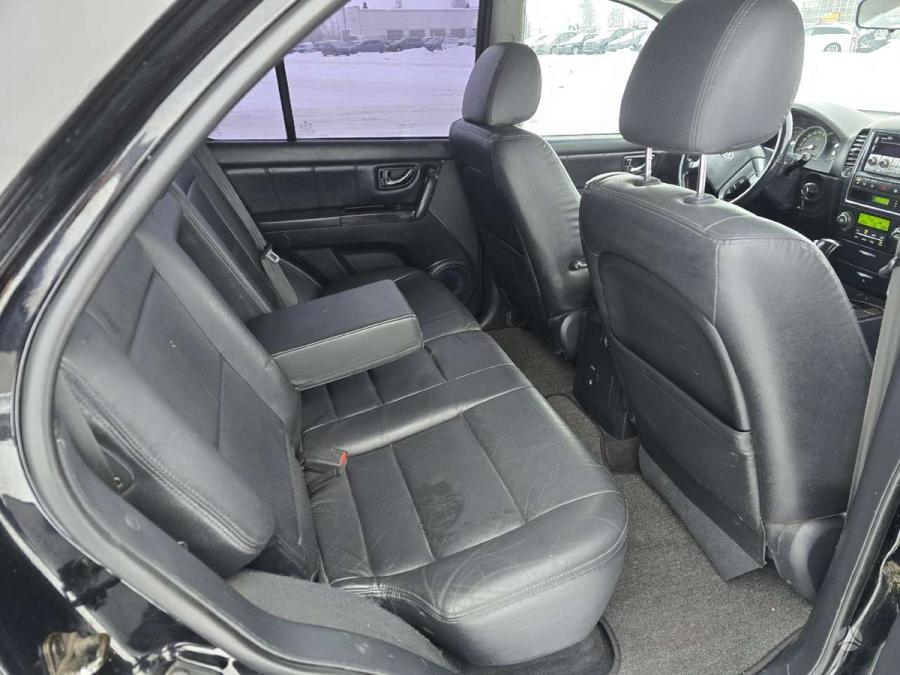 Melns Kia Sorento 2007 Marijampole, ar dzinēja tilpumu 2.50 L un nobraukumu 230 tūkst. km par 3600 €, foto 15 vietnē AUTOMOTO.COM.LV