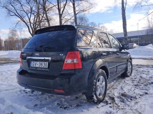 Melns Kia Sorento 2007 Rīga, ar dzinēja tilpumu 2.50 L un nobraukumu 316 tūkst. km par 3190 €, foto 5 vietnē AUTOMOTO.COM.LV