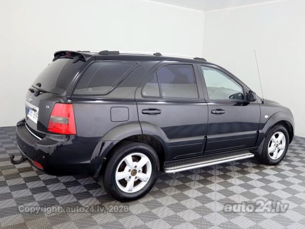 Melns Kia Sorento 2007 Tallina, ar dzinēja tilpumu 2.50 L un nobraukumu 252 tūkst. km par 2799 €, foto 3 vietnē AUTOMOTO.COM.LV