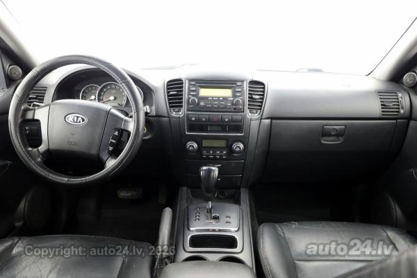 Melns Kia Sorento 2007 Tallina, ar dzinēja tilpumu 2.50 L un nobraukumu 252 tūkst. km par 2799 €, foto 5 vietnē AUTOMOTO.COM.LV