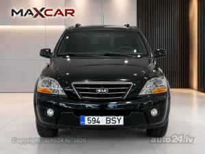Melns Kia Sorento 2007 Tallina, ar dzinēja tilpumu 2.50 L un nobraukumu 256 tūkst. km par 3999 €, foto  vietnē AUTOMOTO.COM.LV