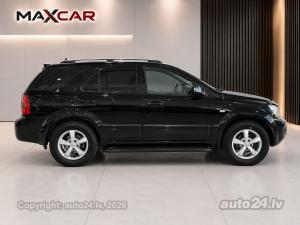 Melns Kia Sorento 2007 Tallina, ar dzinēja tilpumu 2.50 L un nobraukumu 256 tūkst. km par 3999 €, foto 6 vietnē AUTOMOTO.COM.LV