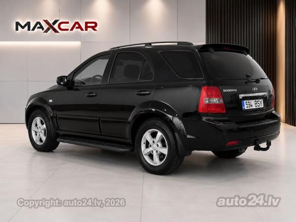 Black Kia Sorento 2007 in Tallinn, with an engine capacity of 2.50 L and mileage of 256 thousand km for 3999 €, photo 7 on AUTOMOTO.COM.LV