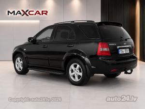 Melns Kia Sorento 2007 Tallina, ar dzinēja tilpumu 2.50 L un nobraukumu 256 tūkst. km par 3999 €, foto 8 vietnē AUTOMOTO.COM.LV
