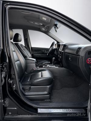 Melns Kia Sorento 2007 Tallina, ar dzinēja tilpumu 2.50 L un nobraukumu 256 tūkst. km par 3999 €, foto 10 vietnē AUTOMOTO.COM.LV