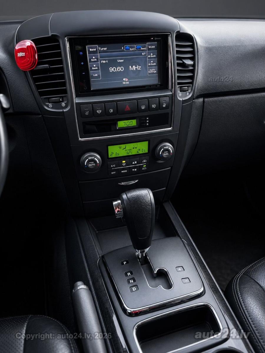 Melns Kia Sorento 2007 Tallina, ar dzinēja tilpumu 2.50 L un nobraukumu 256 tūkst. km par 3999 €, foto 11 vietnē AUTOMOTO.COM.LV