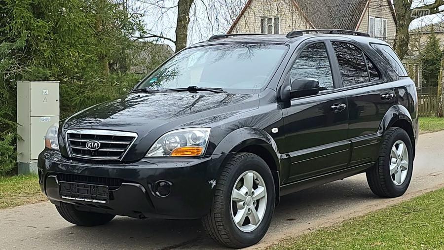 Black Kia Sorento 2007 in Marijampole, with an engine capacity of 2.50 L and mileage of 288 thousand km for 2799 €, photo 5 on AUTOMOTO.COM.LV