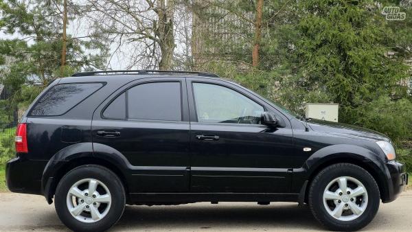 Melns Kia Sorento 2007 Marijampole, ar dzinēja tilpumu 2.50 L un nobraukumu 288 tūkst. km par 2799 €, foto 8 vietnē AUTOMOTO.COM.LV