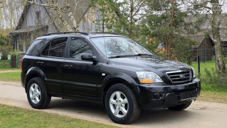 Black Kia Sorento 2007 in Marijampole, with an engine capacity of 2.50 L and mileage of 288 thousand km for 2799 €, photo 10 on AUTOMOTO.COM.LV