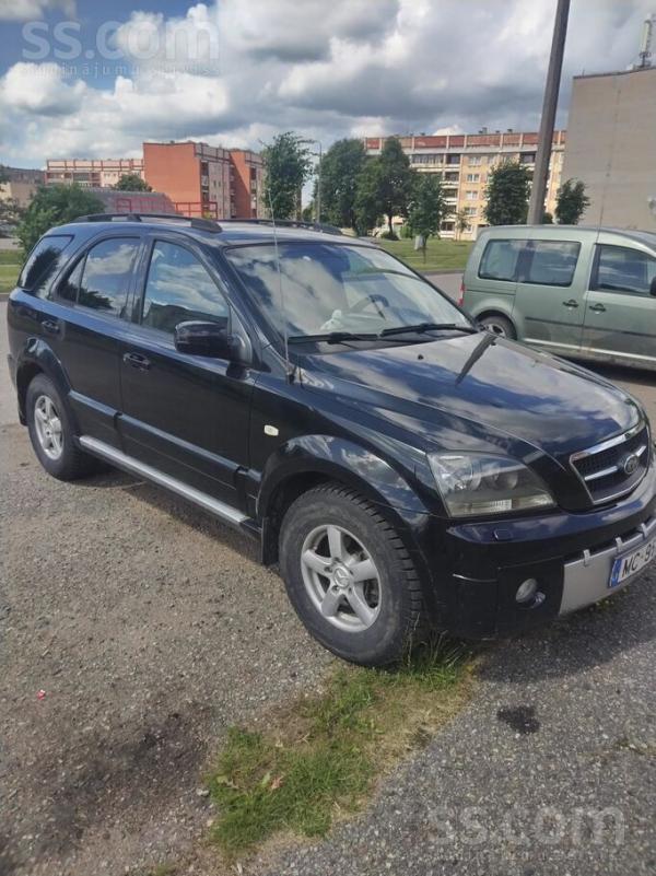 Черный Киа Соренто 2007 в Краслава, объемом двигателя 2.50 л и пробегом 220 тыс. км за 1500 €, фото 2 на AUTOMOTO.COM.LV