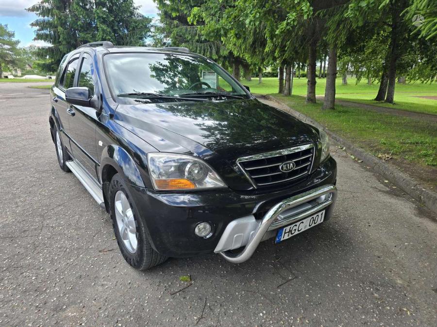 Melns Kia Sorento 2007 Jurbarkas, ar dzinēja tilpumu 2.50 L un nobraukumu 290 tūkst. km par 2950 €, foto 3 vietnē AUTOMOTO.COM.LV