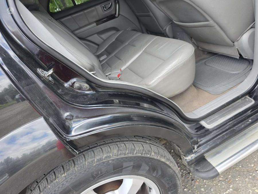 Melns Kia Sorento 2007 Jurbarkas, ar dzinēja tilpumu 2.50 L un nobraukumu 290 tūkst. km par 2950 €, foto 10 vietnē AUTOMOTO.COM.LV