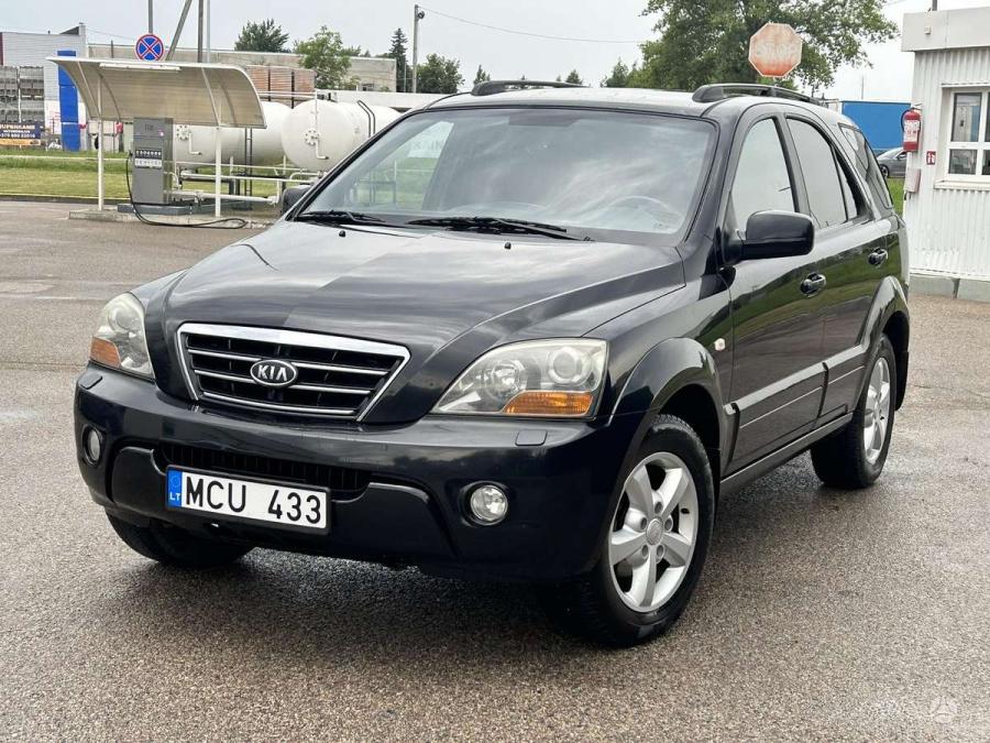 Черный Киа Соренто 2007 в Укмерге, объемом двигателя 2.50 л и пробегом 250 тыс. км за 2950 €, фото 1 на AUTOMOTO.COM.LV