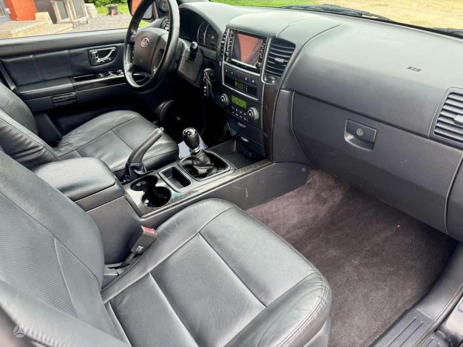 Melns Kia Sorento 2007 Marijampole, ar dzinēja tilpumu 2.50 L un nobraukumu 242 tūkst. km par 4200 €, foto 14 vietnē AUTOMOTO.COM.LV