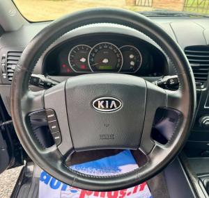 Melns Kia Sorento 2007 Marijampole, ar dzinēja tilpumu 2.50 L un nobraukumu 242 tūkst. km par 4200 €, foto 16 vietnē AUTOMOTO.COM.LV