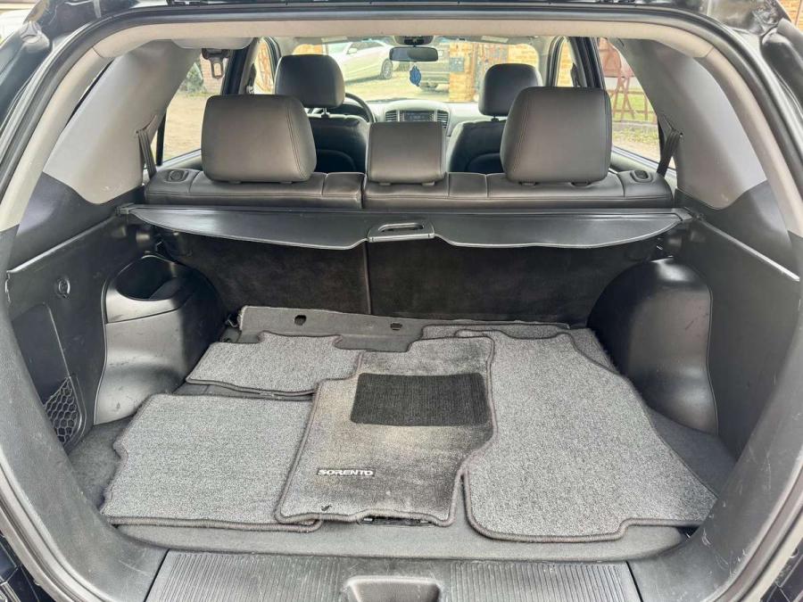 Melns Kia Sorento 2007 Marijampole, ar dzinēja tilpumu 2.50 L un nobraukumu 242 tūkst. km par 4200 €, foto 24 vietnē AUTOMOTO.COM.LV