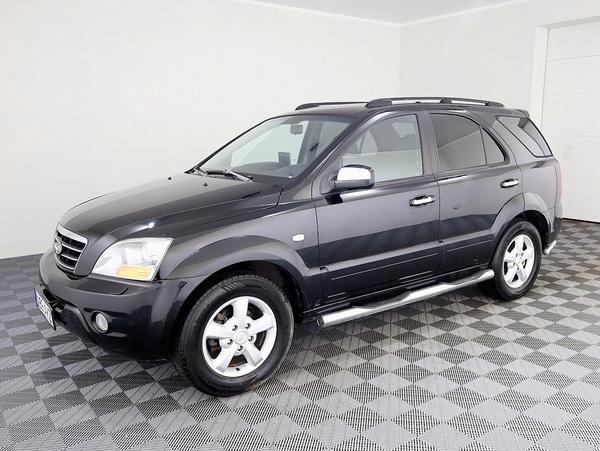 Black Kia Sorento 2007 in Tallinn, with an engine capacity of 2.50 L and mileage of 238 thousand km for 2199 €, photo 2 on AUTOMOTO.COM.LV