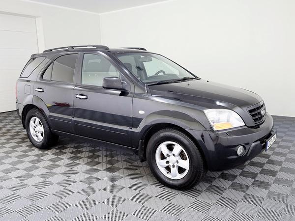 Black Kia Sorento 2007 in Tallinn, with an engine capacity of 2.50 L and mileage of 429 thousand km for 1999 €, photo 1 on AUTOMOTO.COM.LV