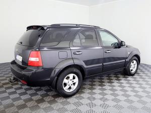Melns Kia Sorento 2007 Tallina, ar dzinēja tilpumu 2.50 L un nobraukumu 429 tūkst. km par 1999 €, foto 4 vietnē AUTOMOTO.COM.LV